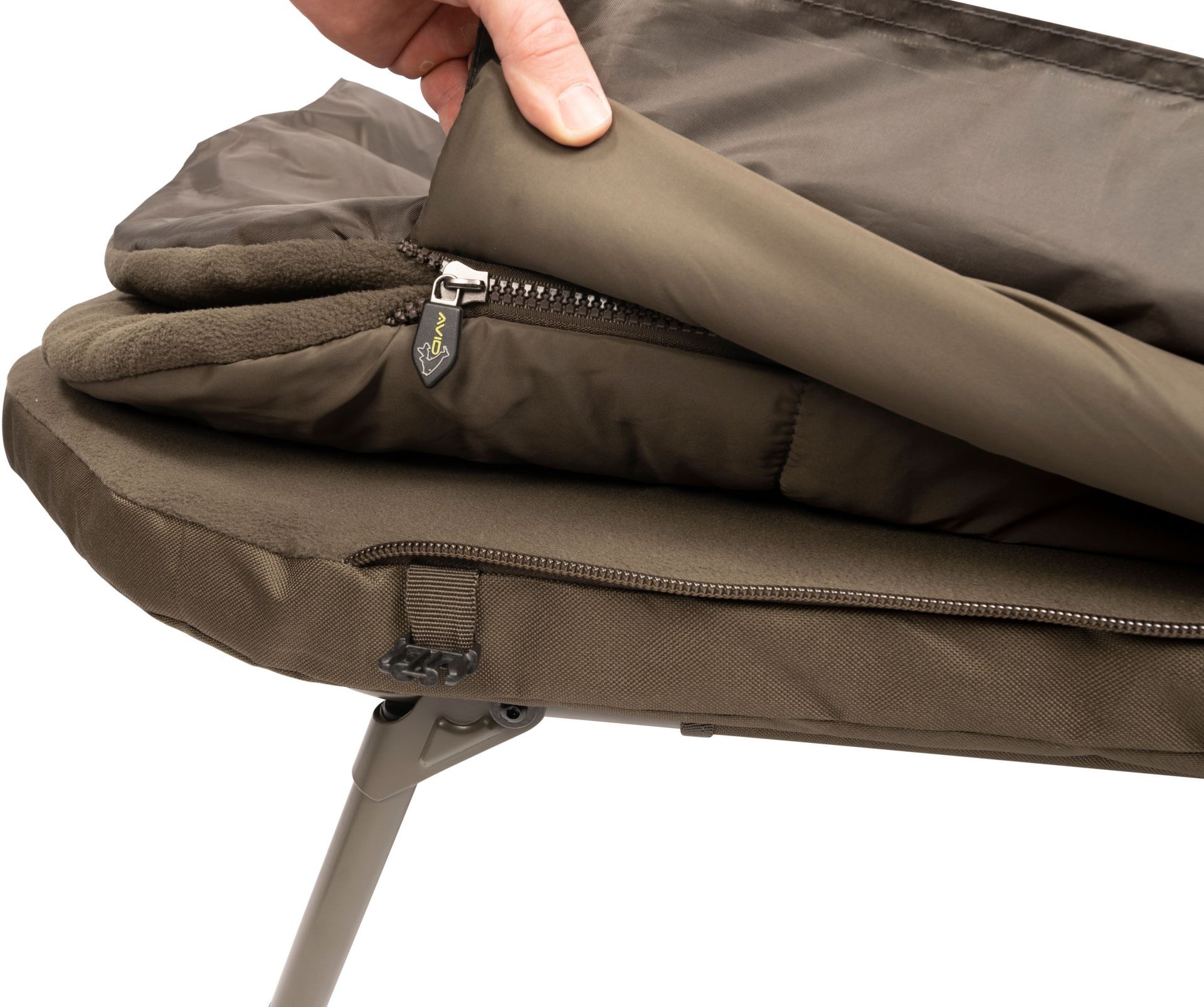 Avid Karpfenliege Benchmark LevelTech X Sleep System